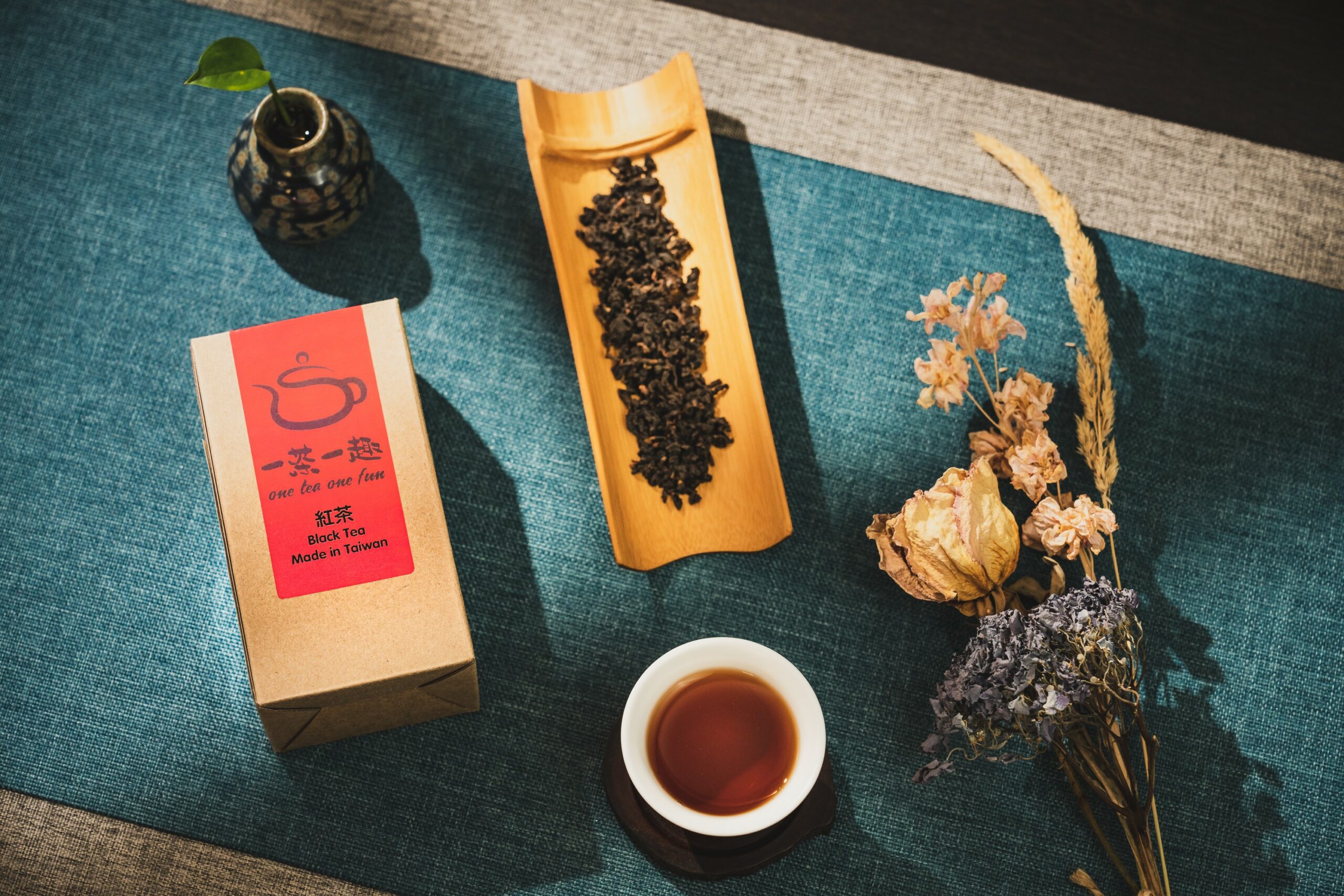 Buddha’s embrace 佛手紅茶 - One Tea One Fun Taiwanese Tea & Tea wares